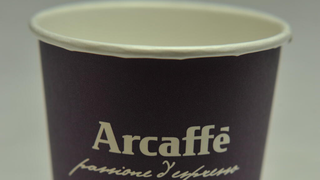 Популярная в Израиле сеть кафе повысила цены в третий раз за полгода