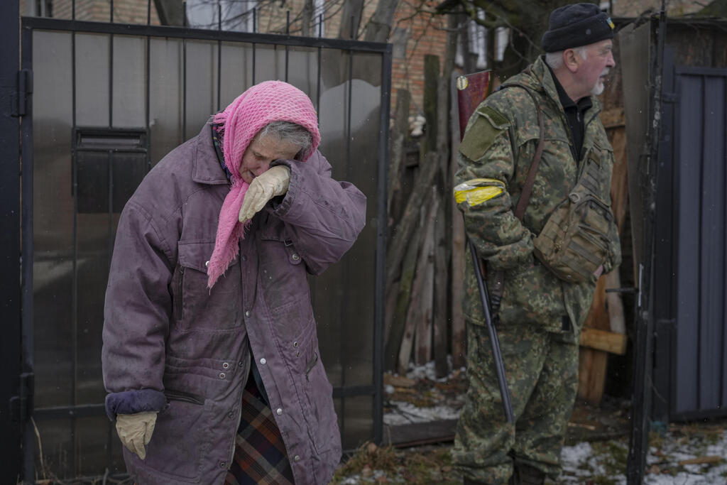 "Отстояла час в очереди - получила кило гречки. Но мы не сдадимся ...