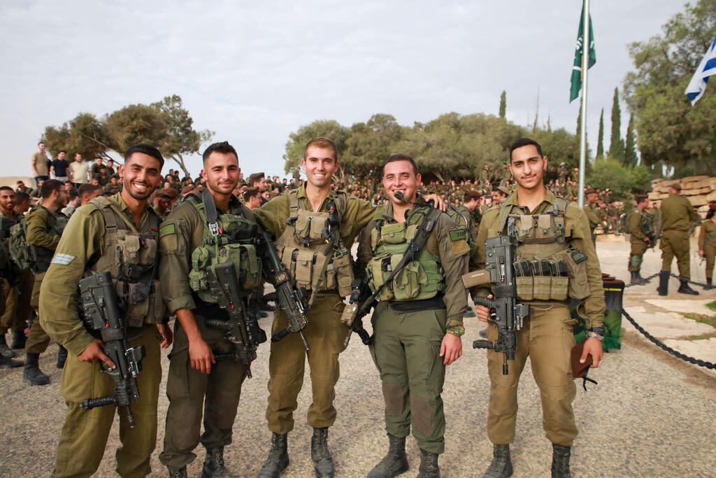מבסיס האימונים עד ללב שג'אעיה: גבורת המ"פים מגולני שנהרגו