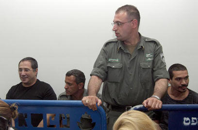 Court grants motion to extradite mob bosses to US