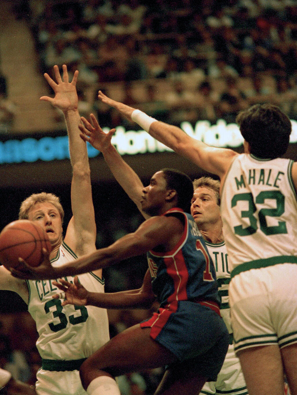 Isiah Thomas, Michael Jordan and a feud that refuses to die