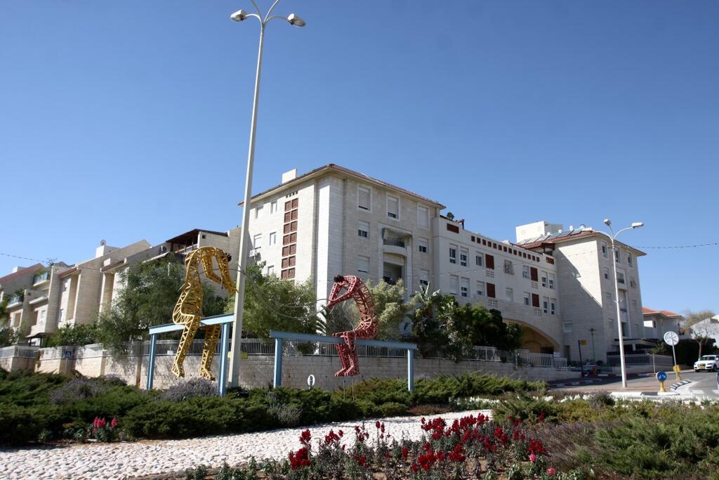איפה נמכרה דירת 4 חדרים ב 5 מיליון שקל