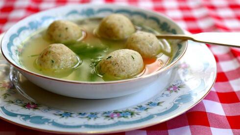 The simplest no-fuss matzo ball recipe for busy cooks