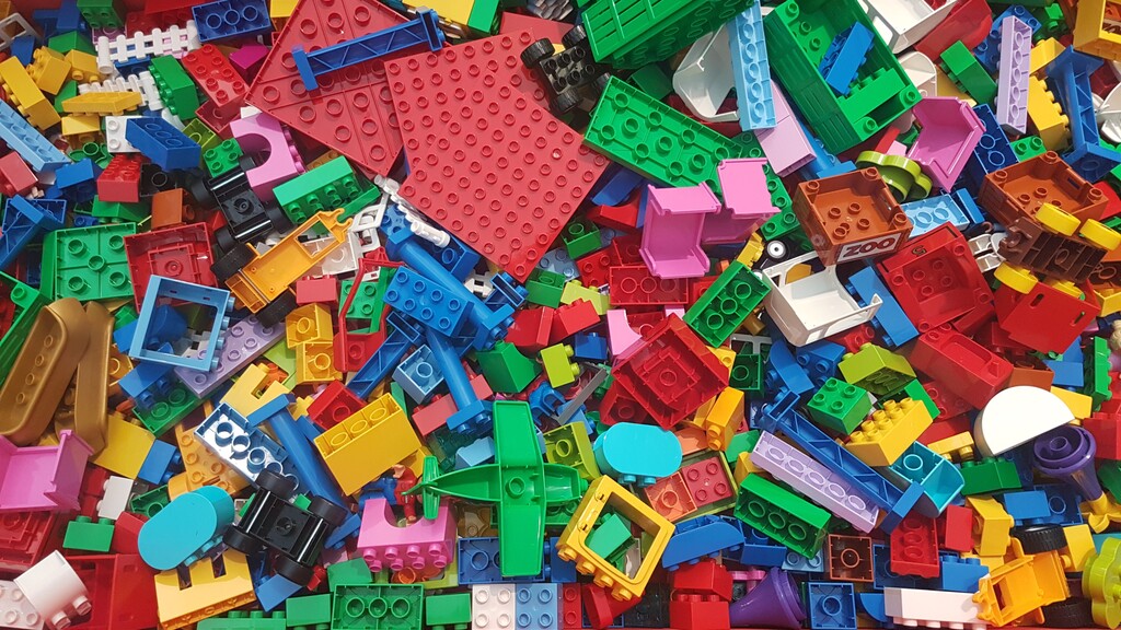 שיא במכירות לגו ב-2020; החברה תשקיע במשחקים דיגיטליים