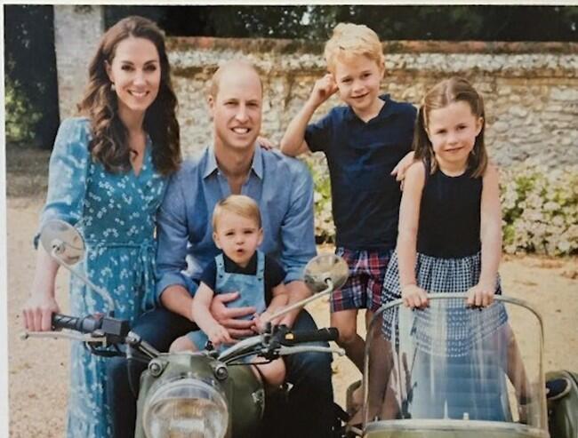 סיי צ'יז: תמונת חג המולד המשפחתית של וויליאם, קייט והנסיכים