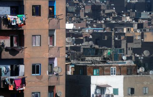 Already crowded Egypt set to hit 100 million population