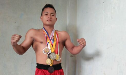 עם 11 מדליות: האלוף ההודי בן השבט האבוד עולה ארצה