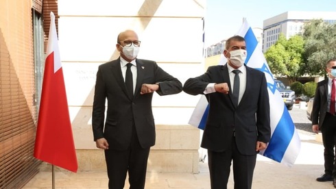 Israel and Bahrain agree to mutual opening of embassies