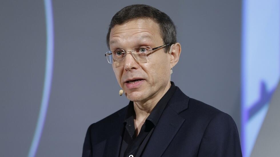 Researcher says found proof of extraterrestrial life in Pacific Ocean