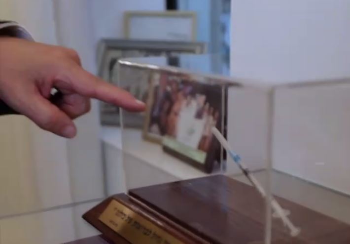 Israelis are dying but the ultra-Orthodox keep dancing