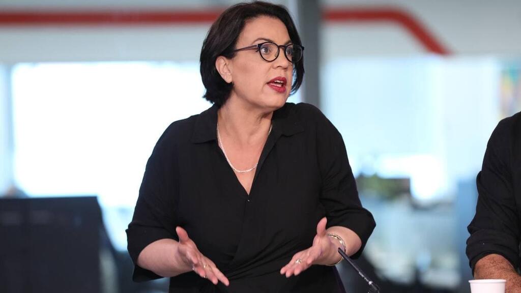 Political pillow talk: How Israeli couples bridge differing political views