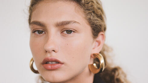 Up-and-coming Israeli model stepping into Angelina Jolie's shoes