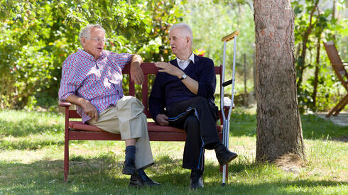 Life expectancy in Israel dropped during COVID pandemic, study finds