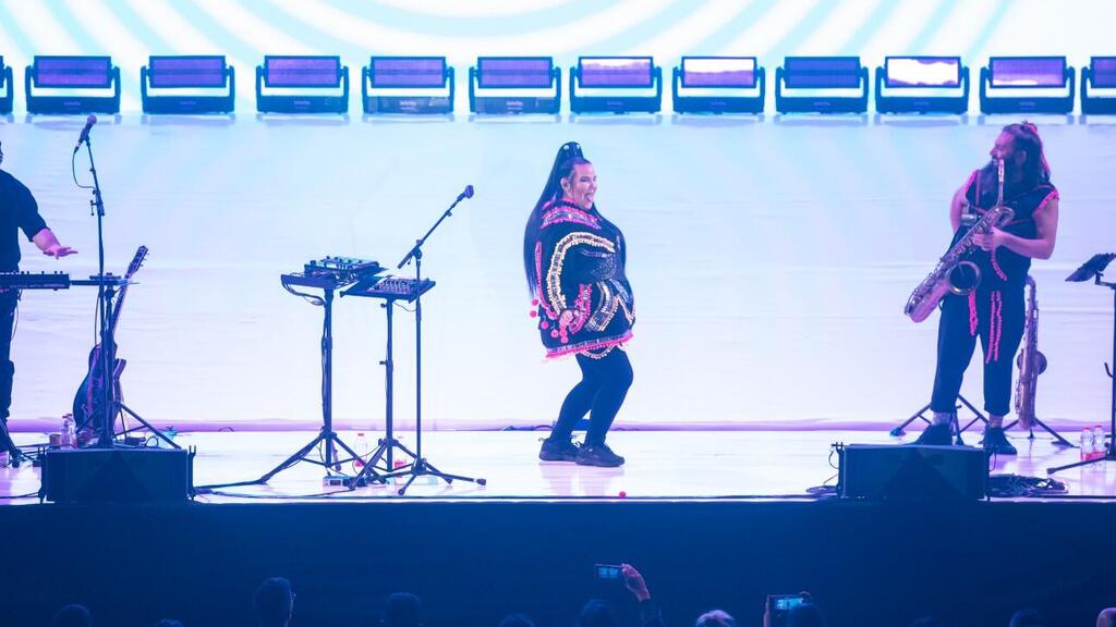 Eurovision winner Netta Barzilai's first Israel concert leaves much to ...