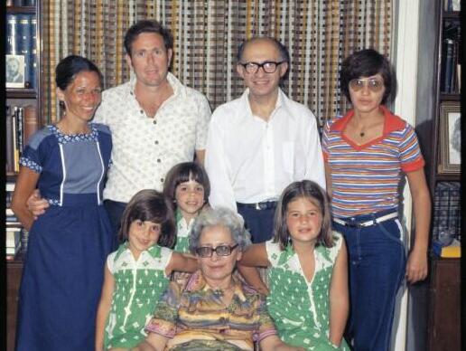 על פסגת העולם וברגעים קטנים של אושר | בגין כמו שלא ראיתם