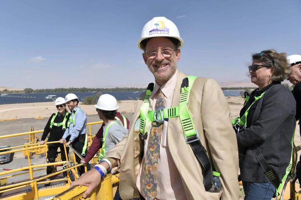 Israeli Nobel hopeful works to bring power to remote locations in Africa