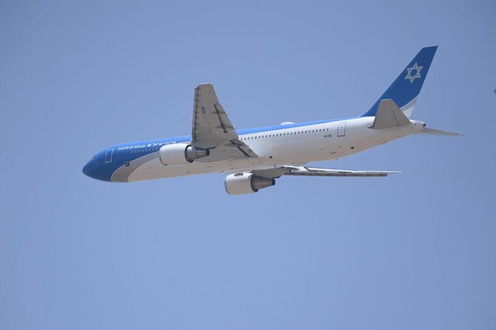 Lapid to head to Paris for meeting with Macron