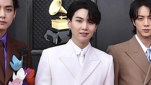 BTS member Suga admits to riding electric scooter after drinking, has ...