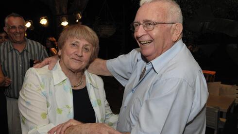 After 70 years of marriage, Israeli couple dies on same day
