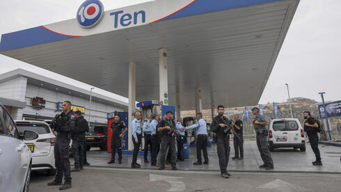 Why do Israeli security agencies struggle with lone wolf attacks