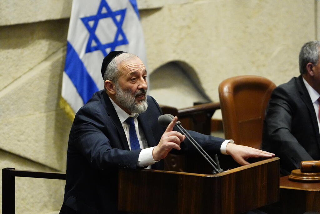 Netanyahu secures parliament majority, seeks more time to form government