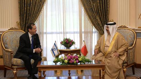Israeli president touts business ties on first Bahrain visit, meets ...