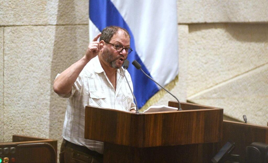 Bill to revoke Israeli citizenship of terror convicts passes first ...