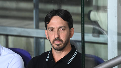 רולטת מאמנים מביכה בליגת העל