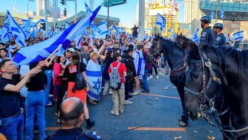 הממשלה פתחה מוקד חירום לפניות תיירים, גל של ביטולי הזמנות לישראל