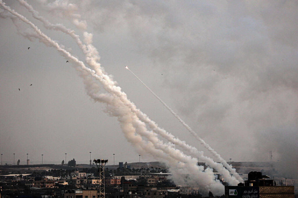 Rocket fire resumes after overnight lull as fighting in Gaza enters 5th day