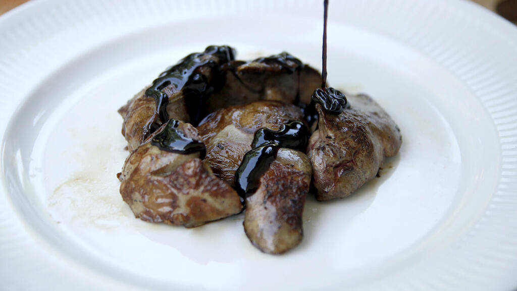 The art of cooking with wine: nine intoxicating recipes for Shabbat