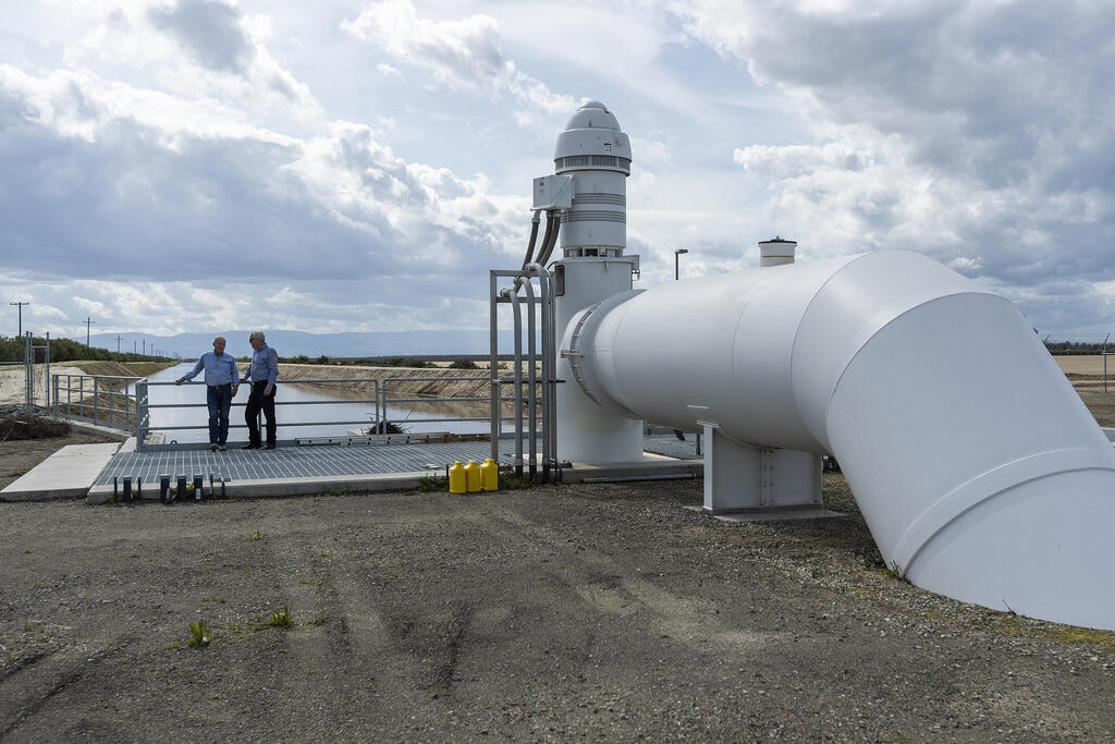 Our tilted world: Study shows Earth's position changes due to ...