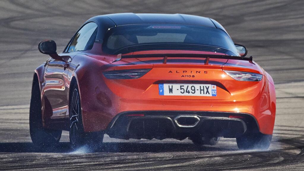 אלפין A110S (נהיגה ראשונה) - אקזוטיקה במשקל נוצה