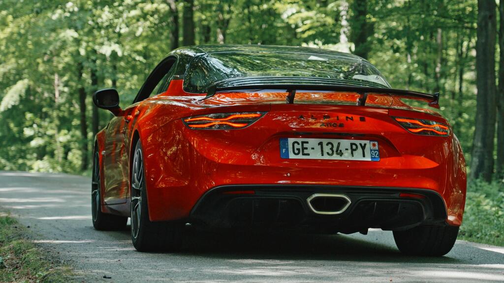 אלפין A110S (נהיגה ראשונה) - אקזוטיקה במשקל נוצה