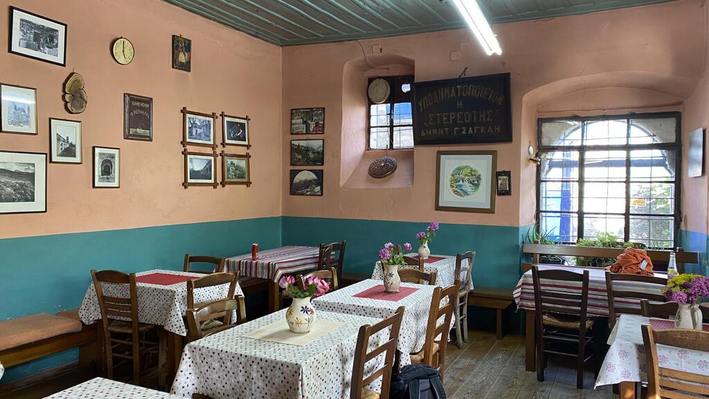 חלאס עם הבטן-גב – יצאנו לטיול באזור הכי יפה של יוון