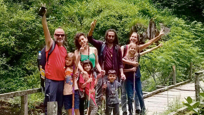 Israeli family take dangerous journey to escape India's heavy storms