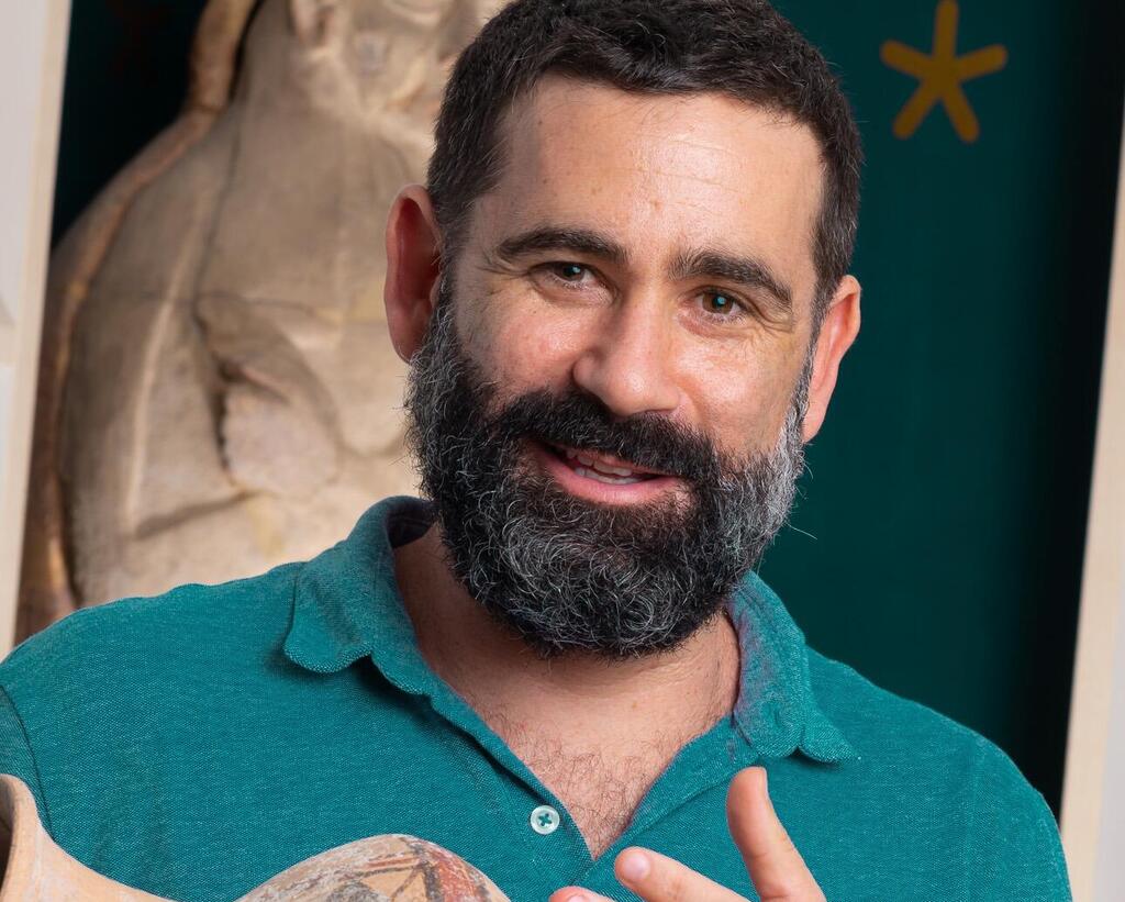 Study tracks flint source of ancient tools using AI