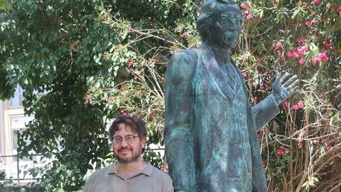 Yiddish revival gains momentum as Tel Aviv University introduces new ...