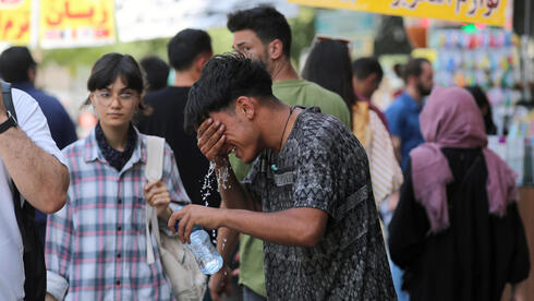 Iran shuts down for two days because of 'unprecedented heat'