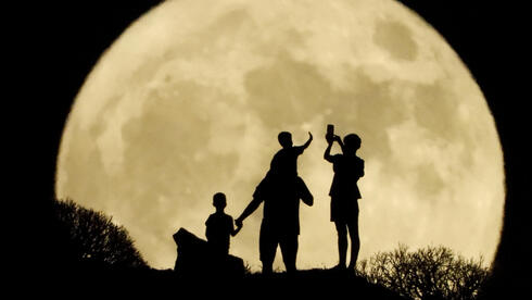 First supermoon of the year to be visible Monday night