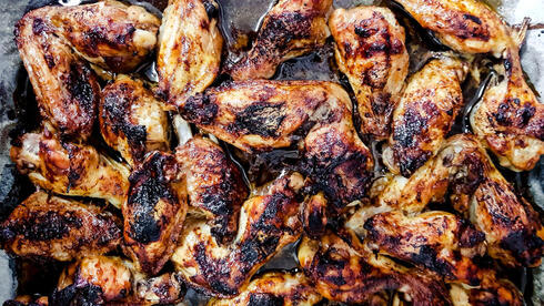 Start the year with a beautiful honey chicken with dried fruit