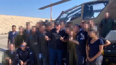 Tarantino visits IDF base, shows support to troops