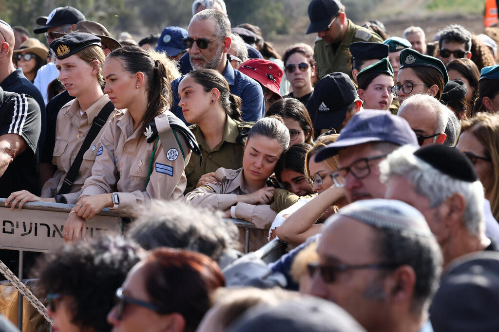 Entire Israeli family murdered by Hamas laid to rest: 'How can you bury ...