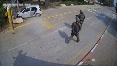 Watch: IDF commandos rescue families under Hamas fire
