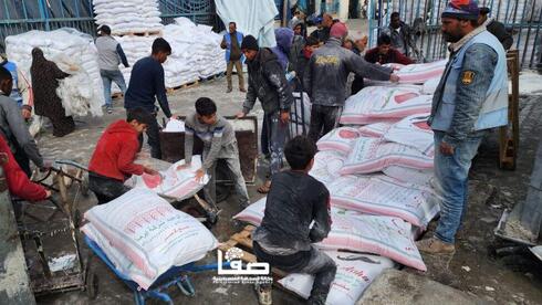 Israel delays transfer of flour to Gaza to keep it out of UNRWA's hands