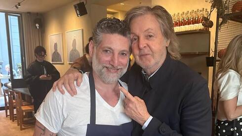 Celebrity chef, a military medic, faces moral questions on treating ...