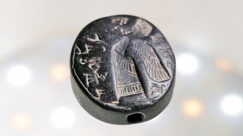 Rare First Temple period stone seal discovered in Jerusalem