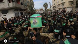 Hamas stages show of force at funeral for senior commander Marwan Issa ...