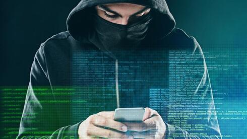 Dozens of Israeli actors fall victim to Iranian phishing attack