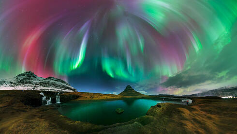 Israeli photographer Roi Levi wins global Northern Lights photo contest ...